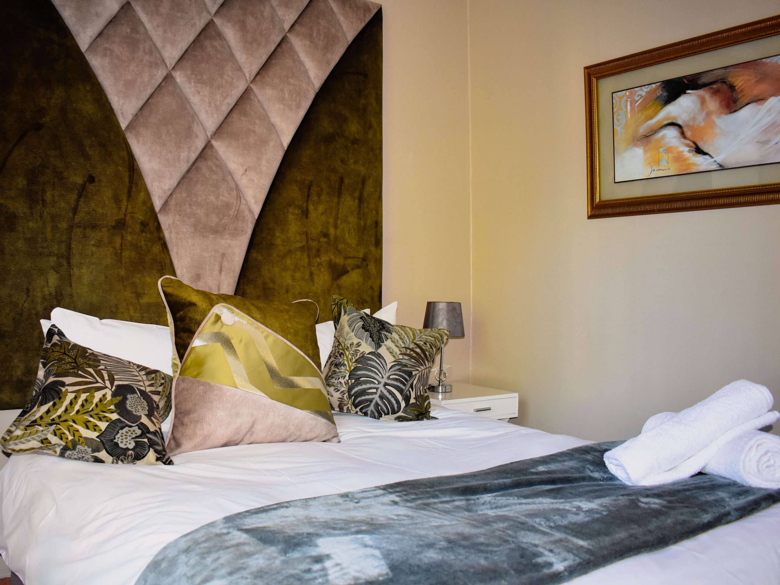 Our Rooms - Serene Guest Manor